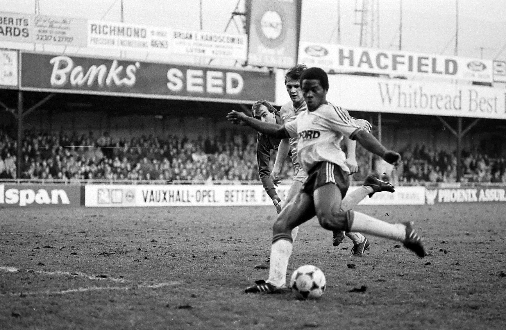 Ray Daniel | Hatters Heritage | A History of Luton Town FC