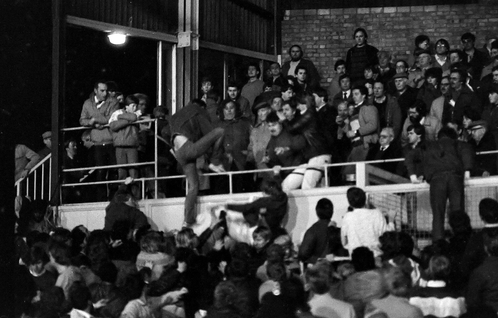 Luton Town FC vs Millwall (13th Mar 1985) | Hatters Heritage | A ...