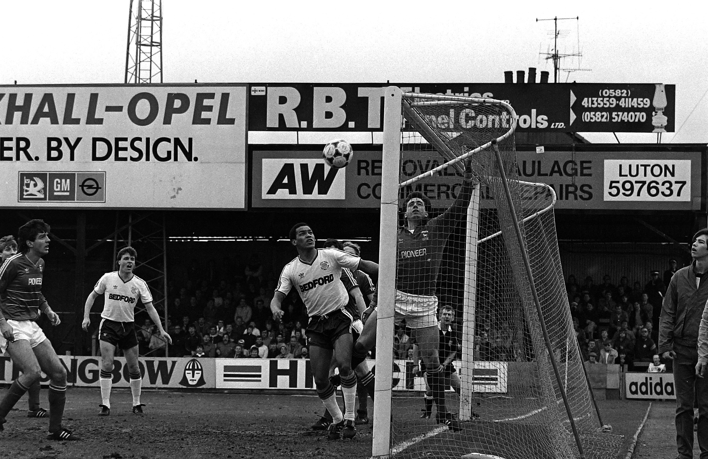 Luton Town FC vs Ipswich Town (30th Mar 1985) | Hatters Heritage | A ...