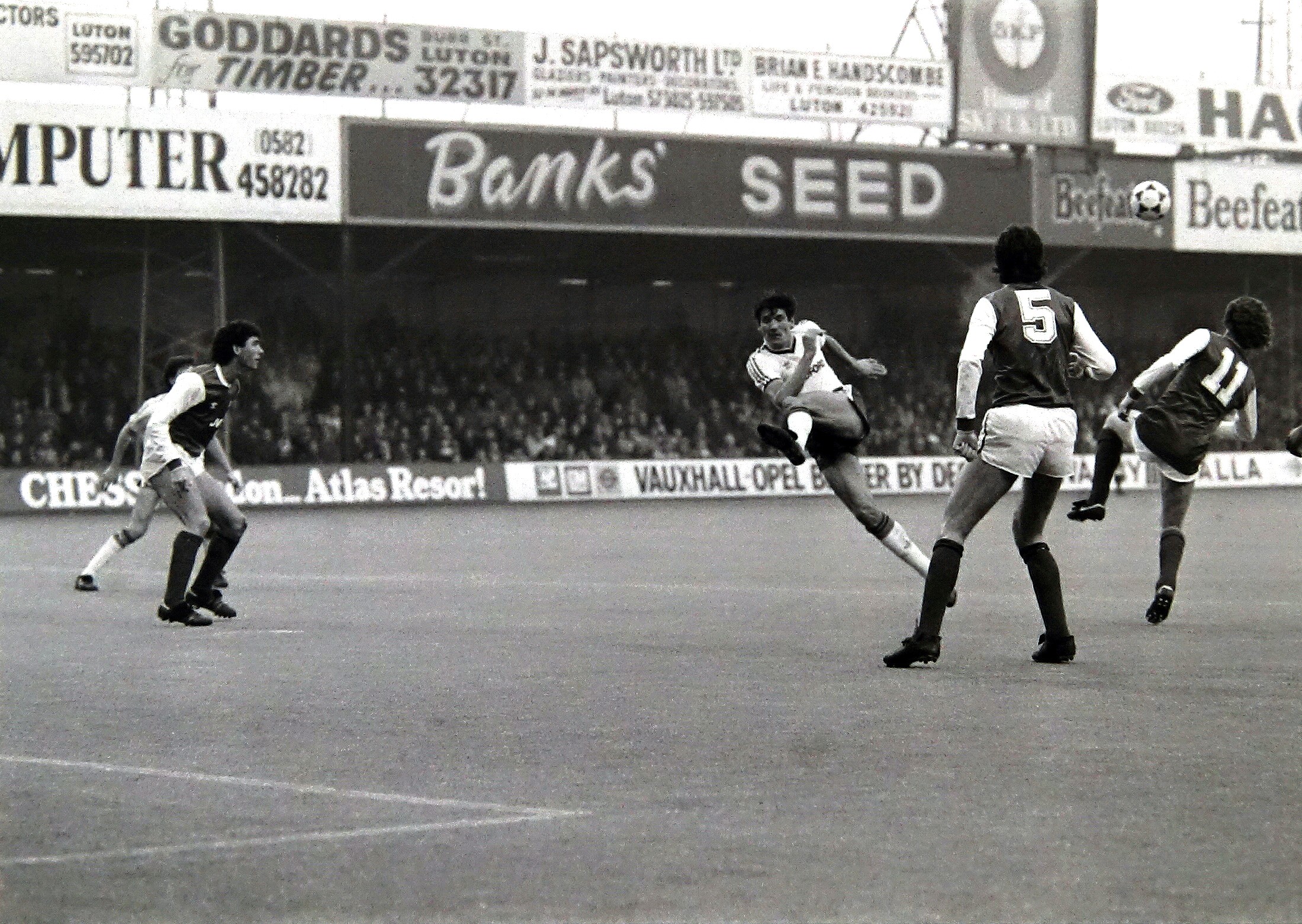 Luton Town FC vs Arsenal (15th Feb 1986) | Hatters Heritage | A History ...
