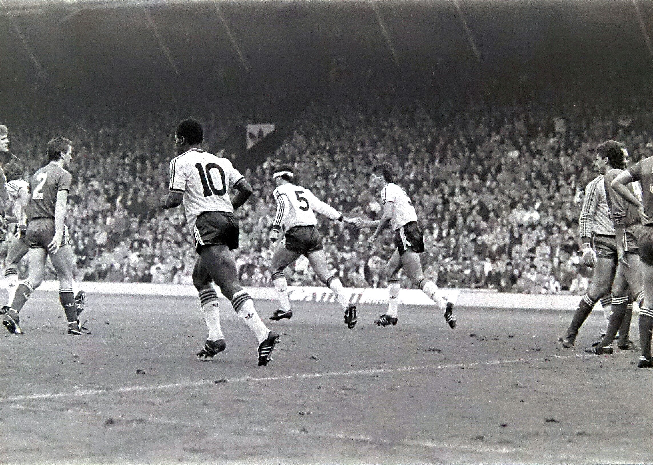 Steve Foster | Hatters Heritage | A History of Luton Town FC