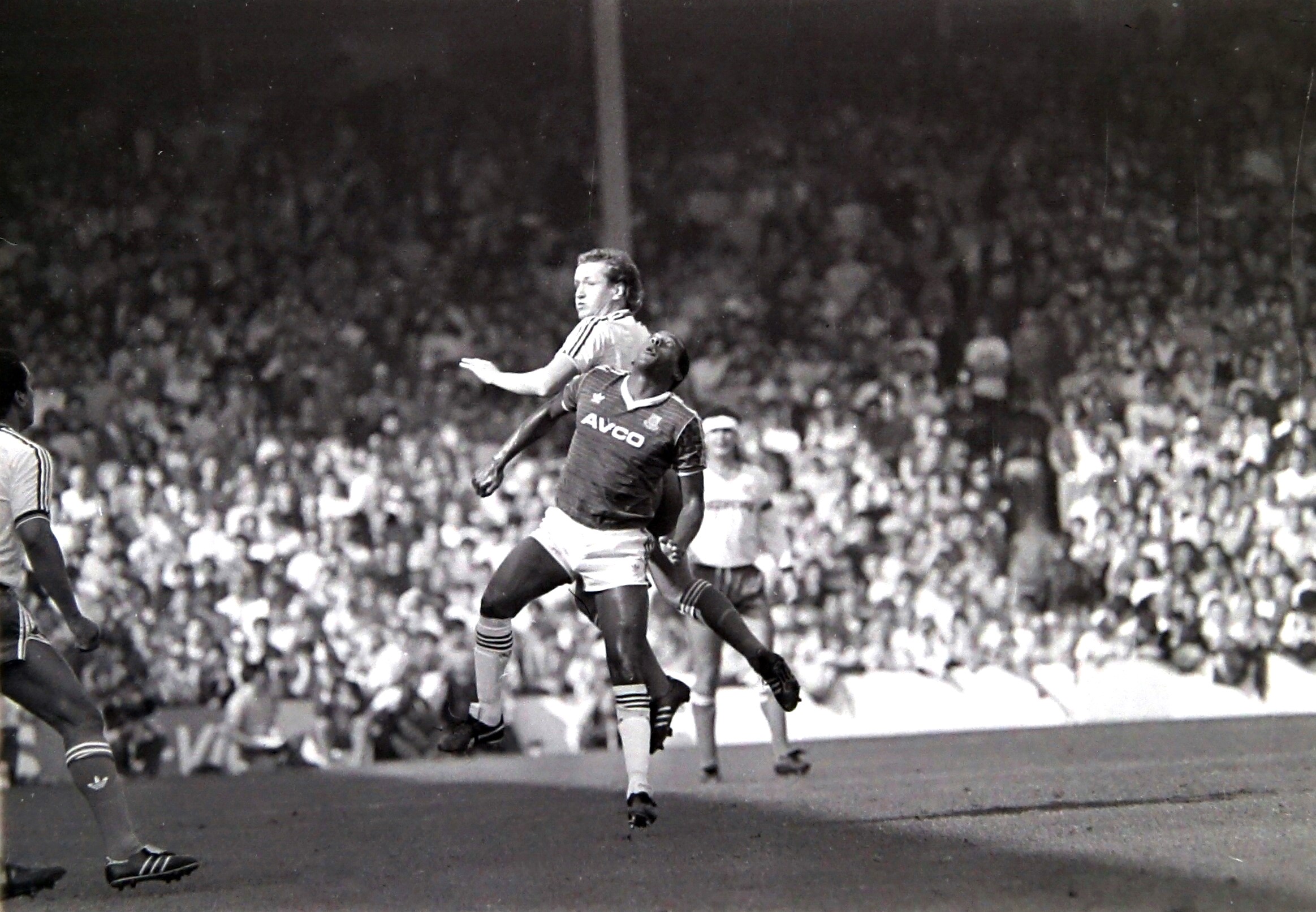 Peter Nicholas | Hatters Heritage | A History of Luton Town FC