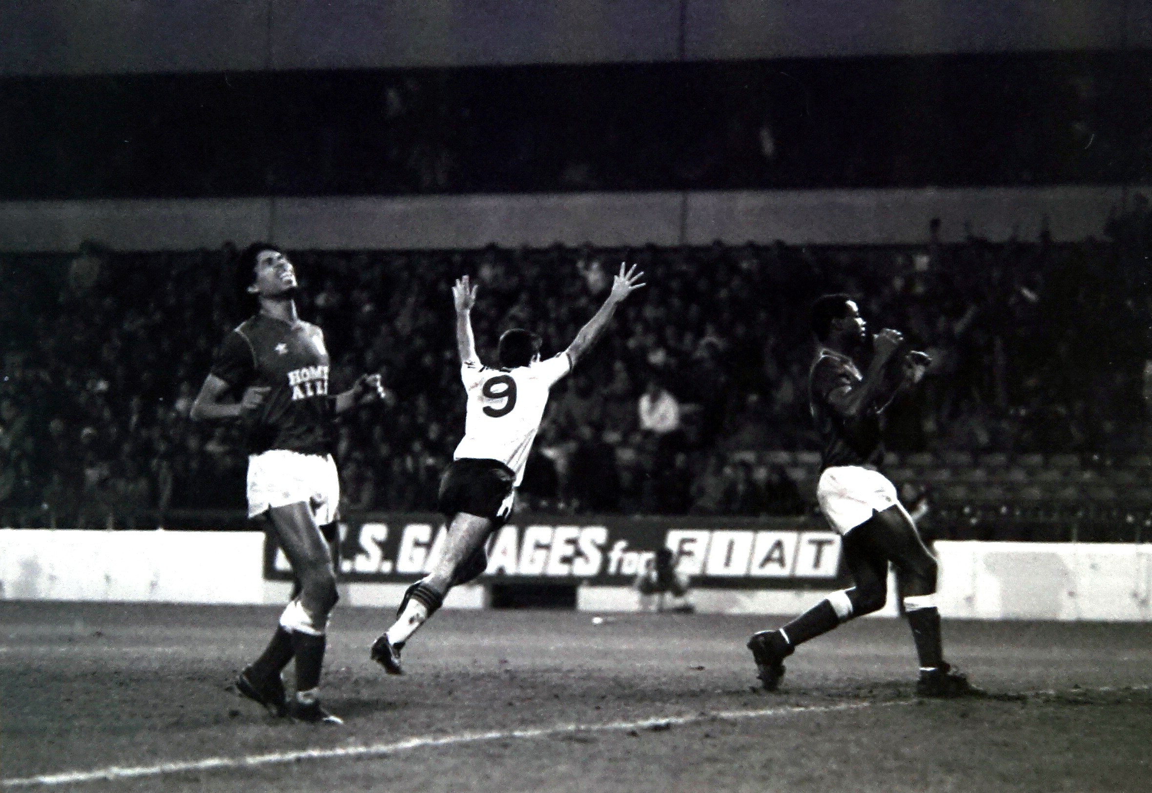 Mike Newell | Hatters Heritage | A History of Luton Town FC