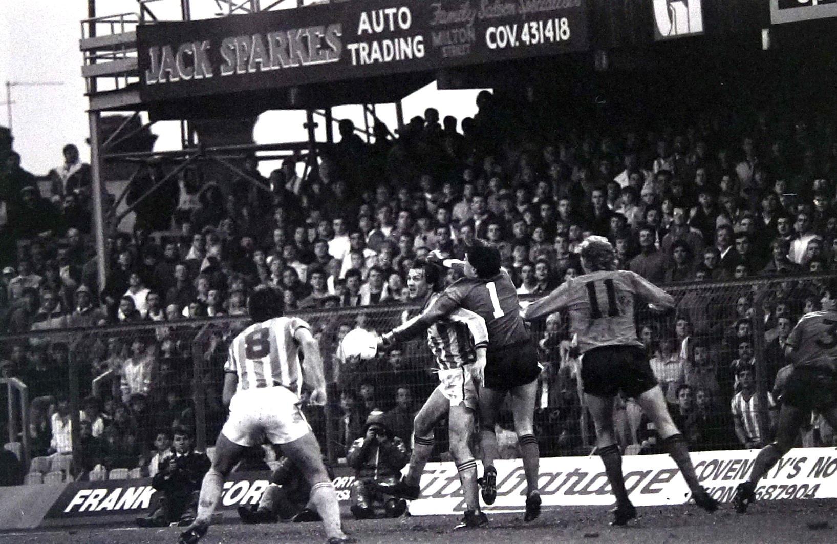 Les Sealey | Hatters Heritage | A History of Luton Town FC