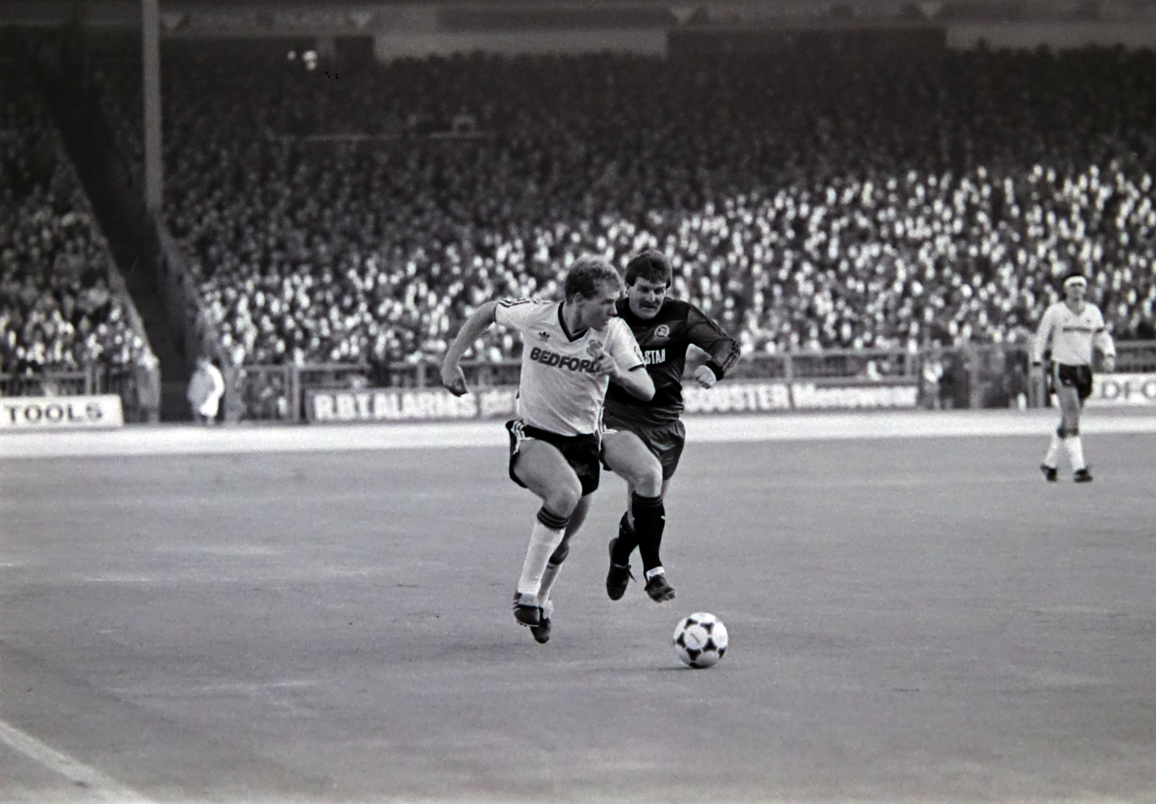 Tim Breacker | Hatters Heritage | A History of Luton Town FC