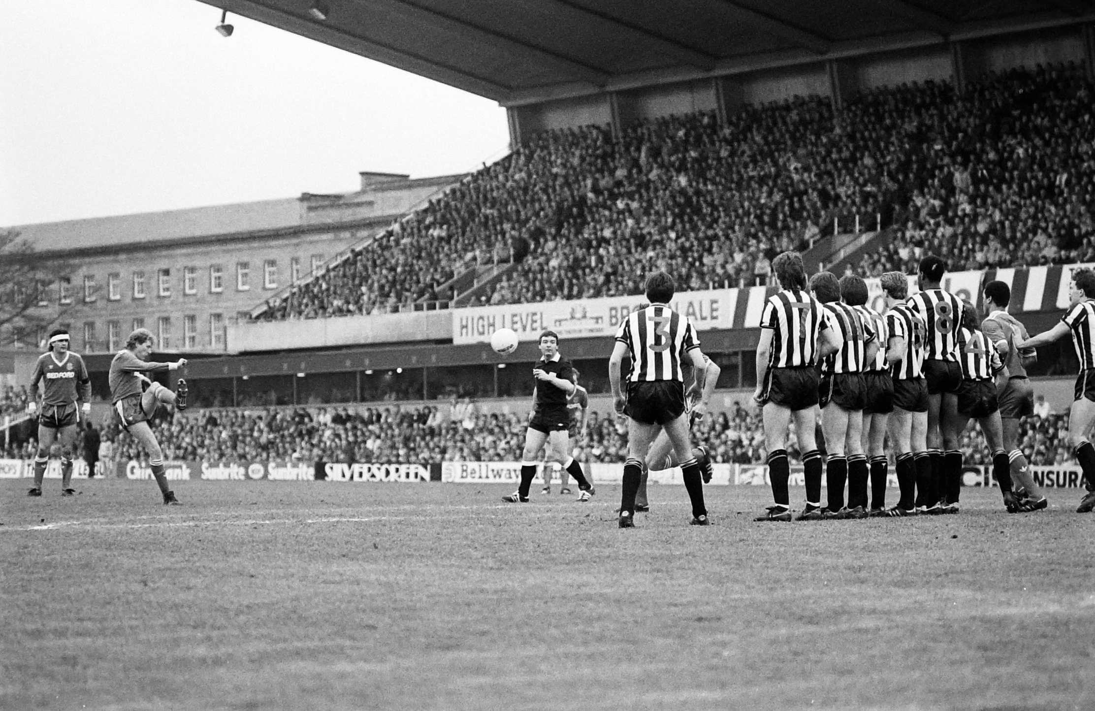 Newcastle United vs Luton Town FC (7th Feb 1987) | Hatters Heritage | A ...