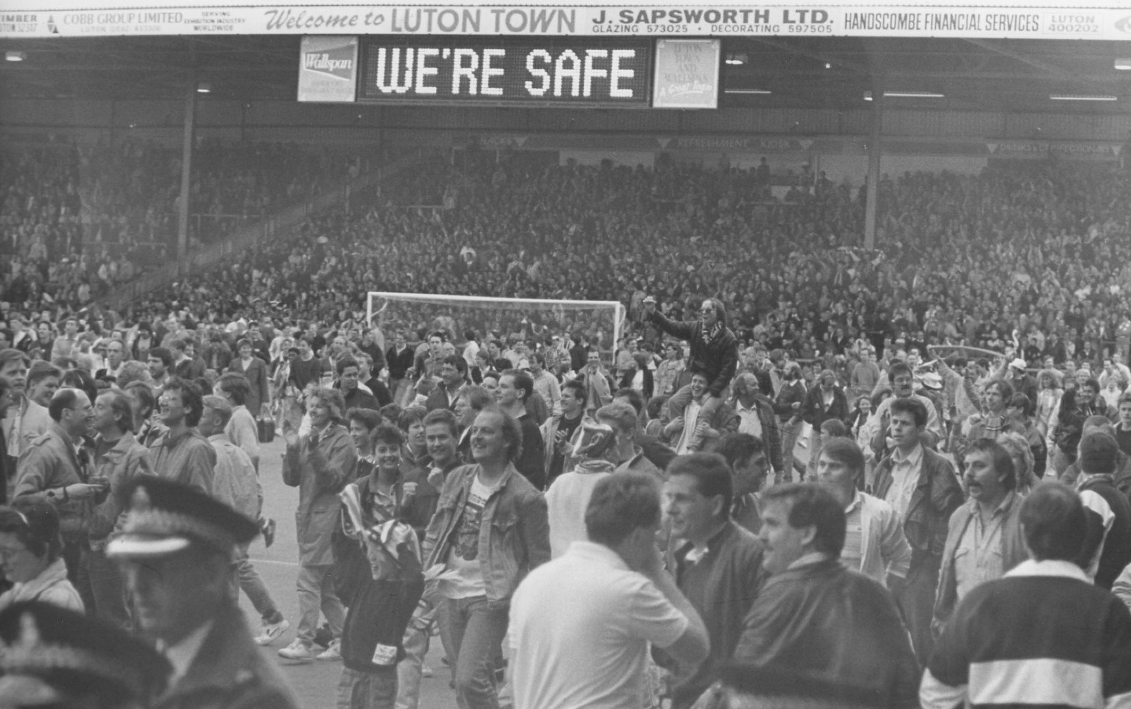 Luton Town FC vs Norwich City (13th May 1989) | Hatters Heritage | A ...