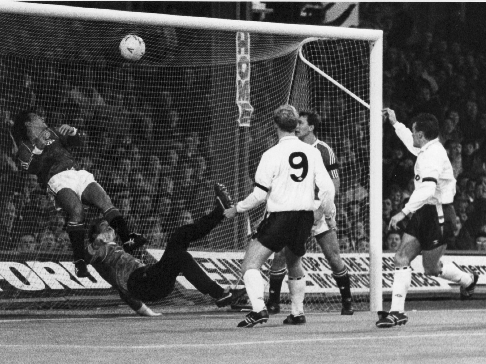 Danny Wilson | Hatters Heritage | A History of Luton Town FC