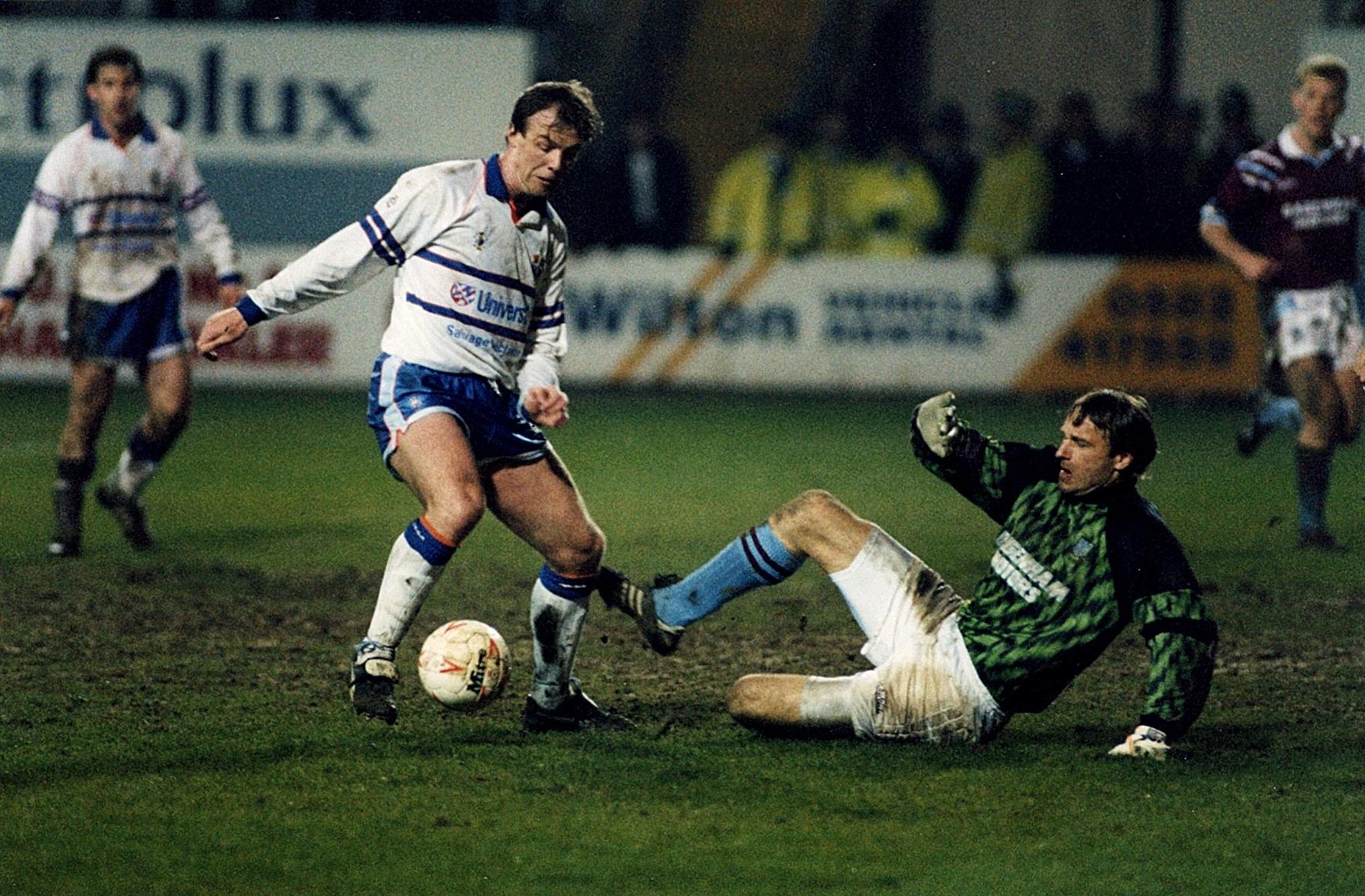 Kerry Dixon | Hatters Heritage | A History of Luton Town FC