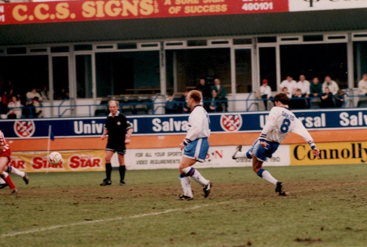 Scott Oakes | Hatters Heritage | A History of Luton Town FC