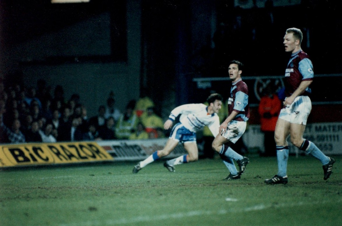 Scott Oakes | Hatters Heritage | A History of Luton Town FC