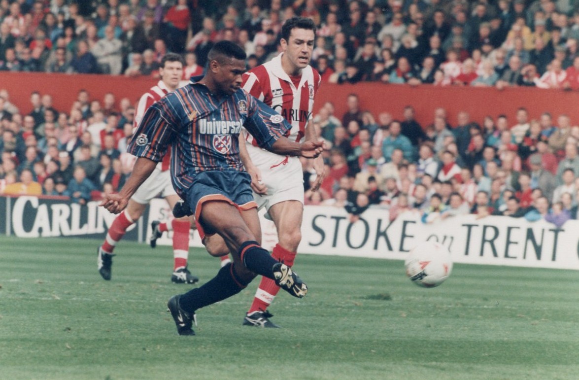 Dwight Marshall | Hatters Heritage | A History of Luton Town FC