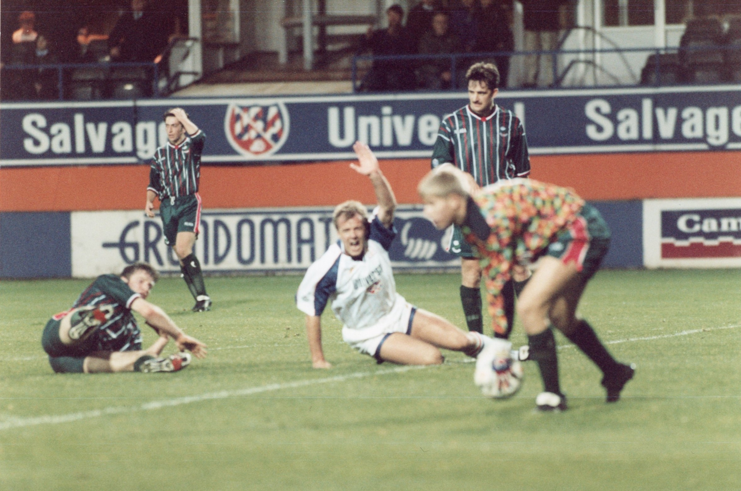 Kerry Dixon | Hatters Heritage | A History of Luton Town FC