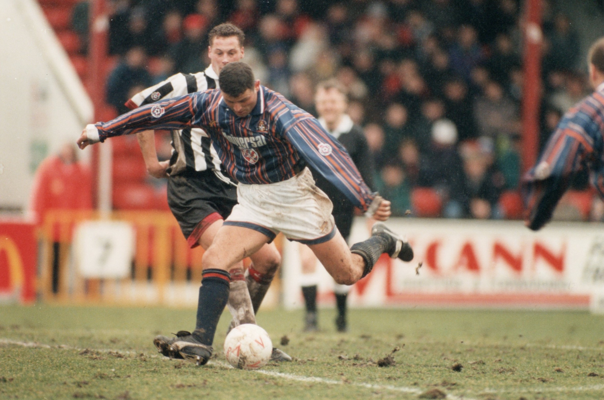 Wayne Biggins | Hatters Heritage | A History of Luton Town FC