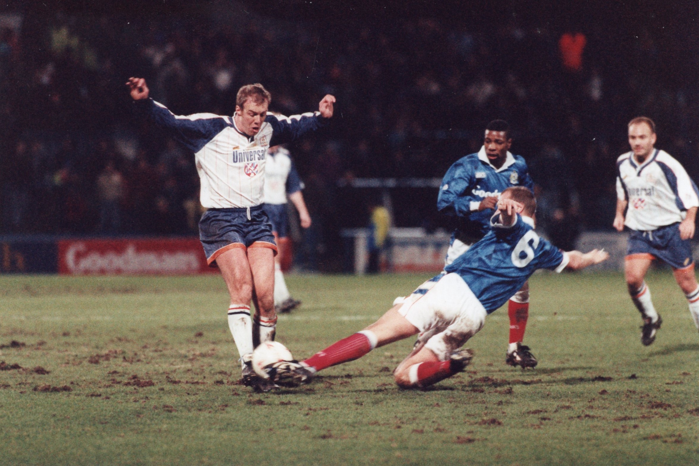 Kerry Dixon | Hatters Heritage | A History of Luton Town FC