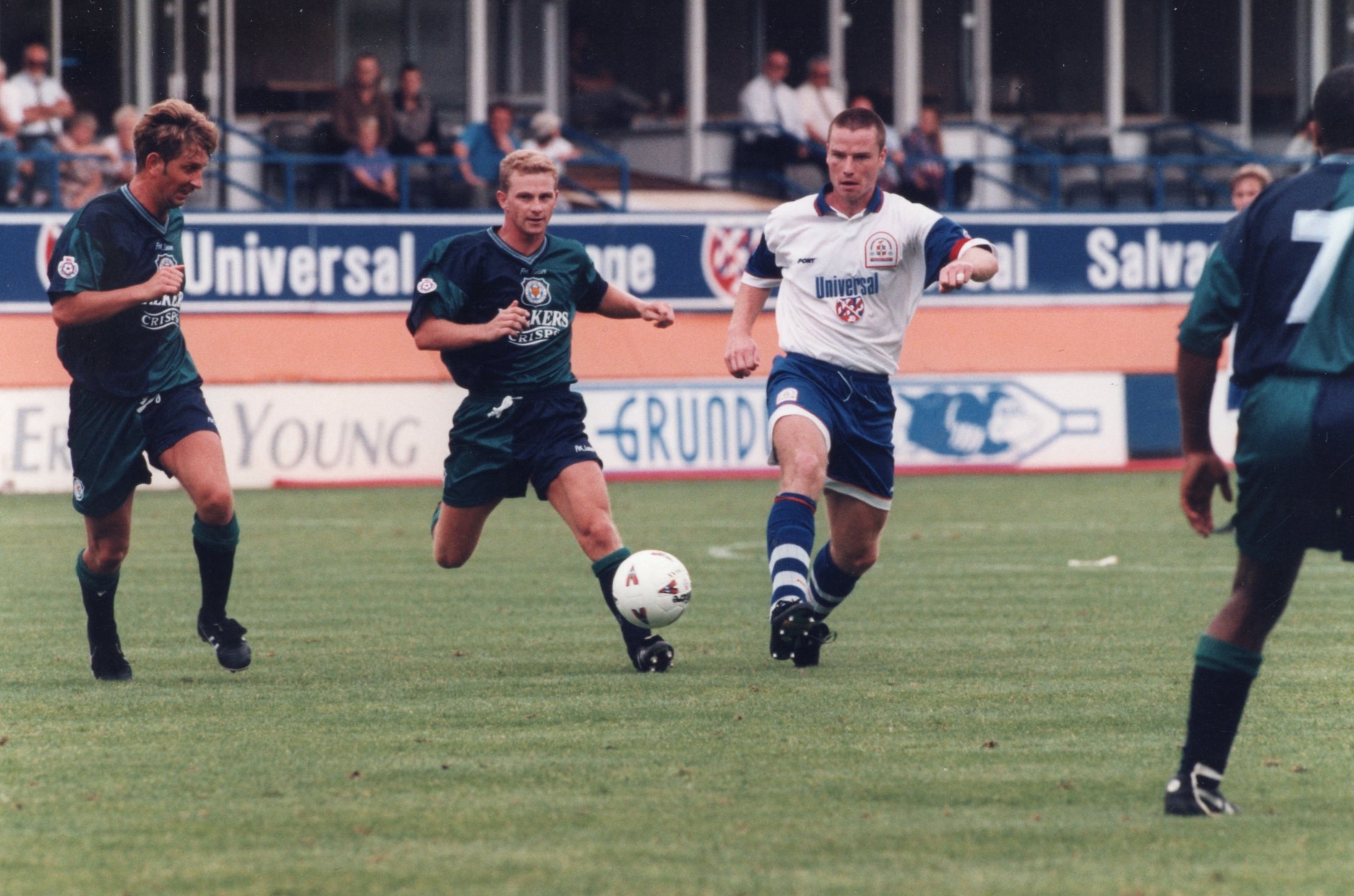 Steve Davis | Hatters Heritage | A History of Luton Town FC