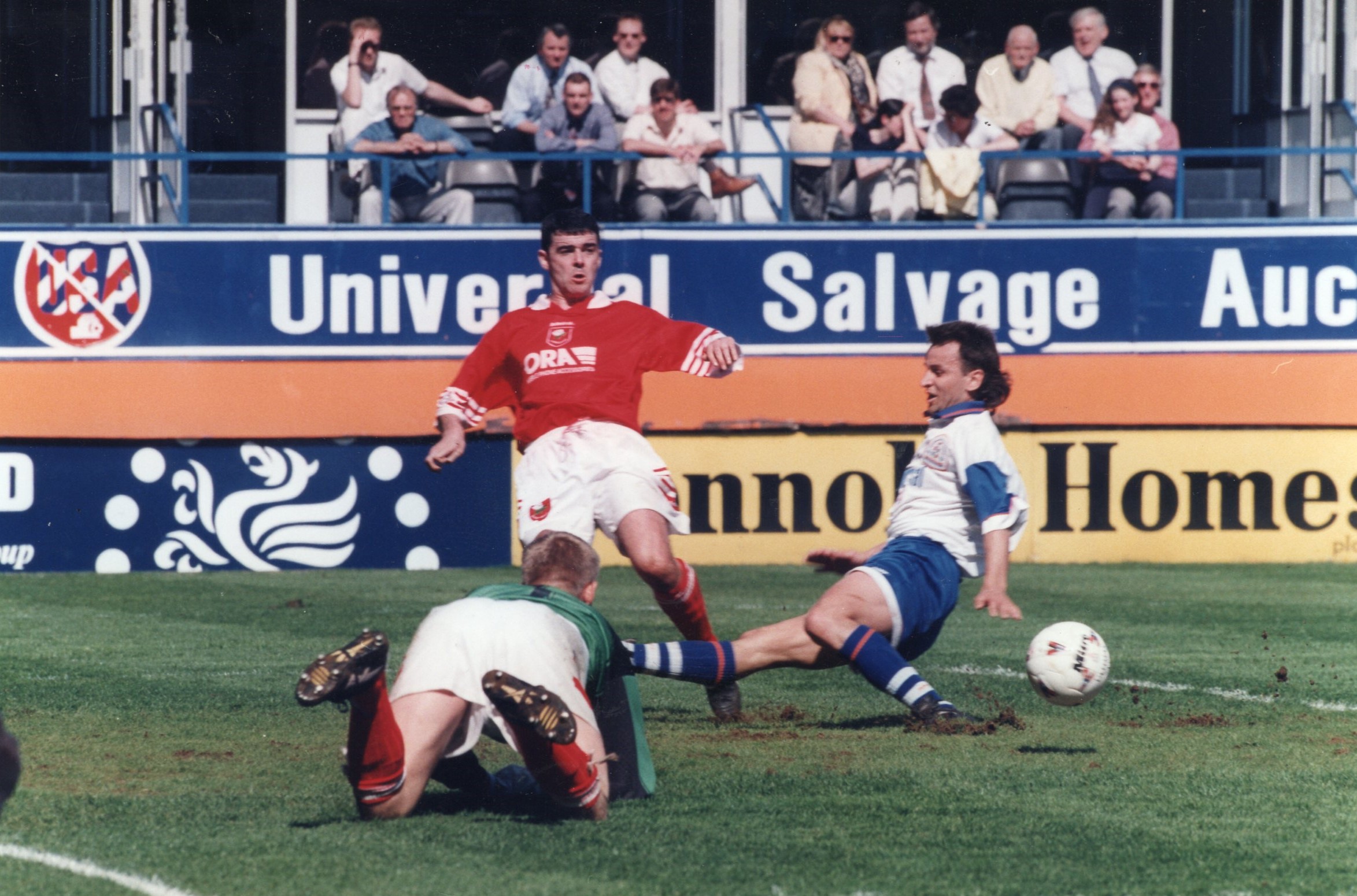 Bontcho Guentchev | Hatters Heritage | A History of Luton Town FC