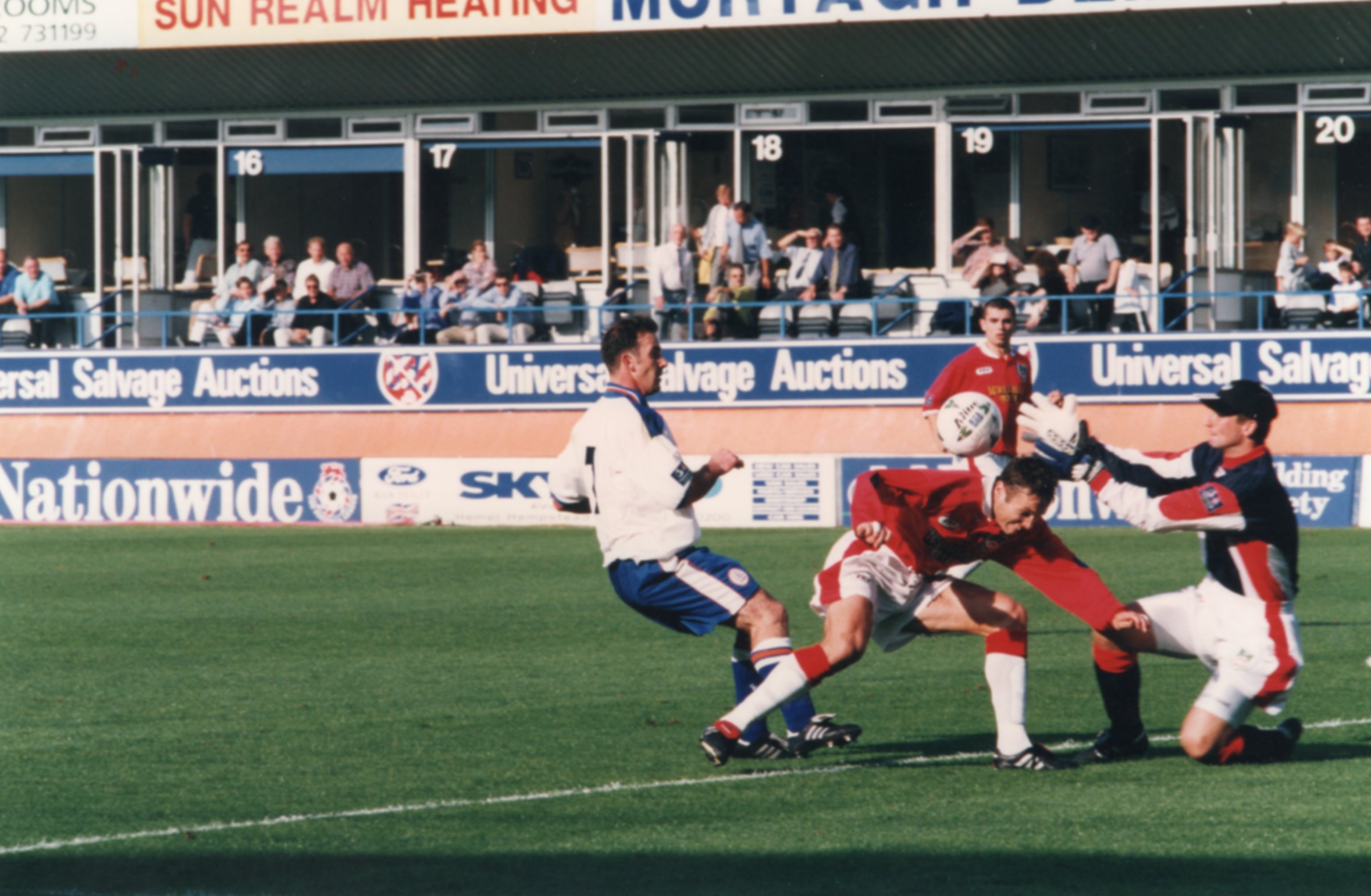 Luton Town FC vs Wrexham (20th Sep 1997) | Hatters Heritage | A History ...