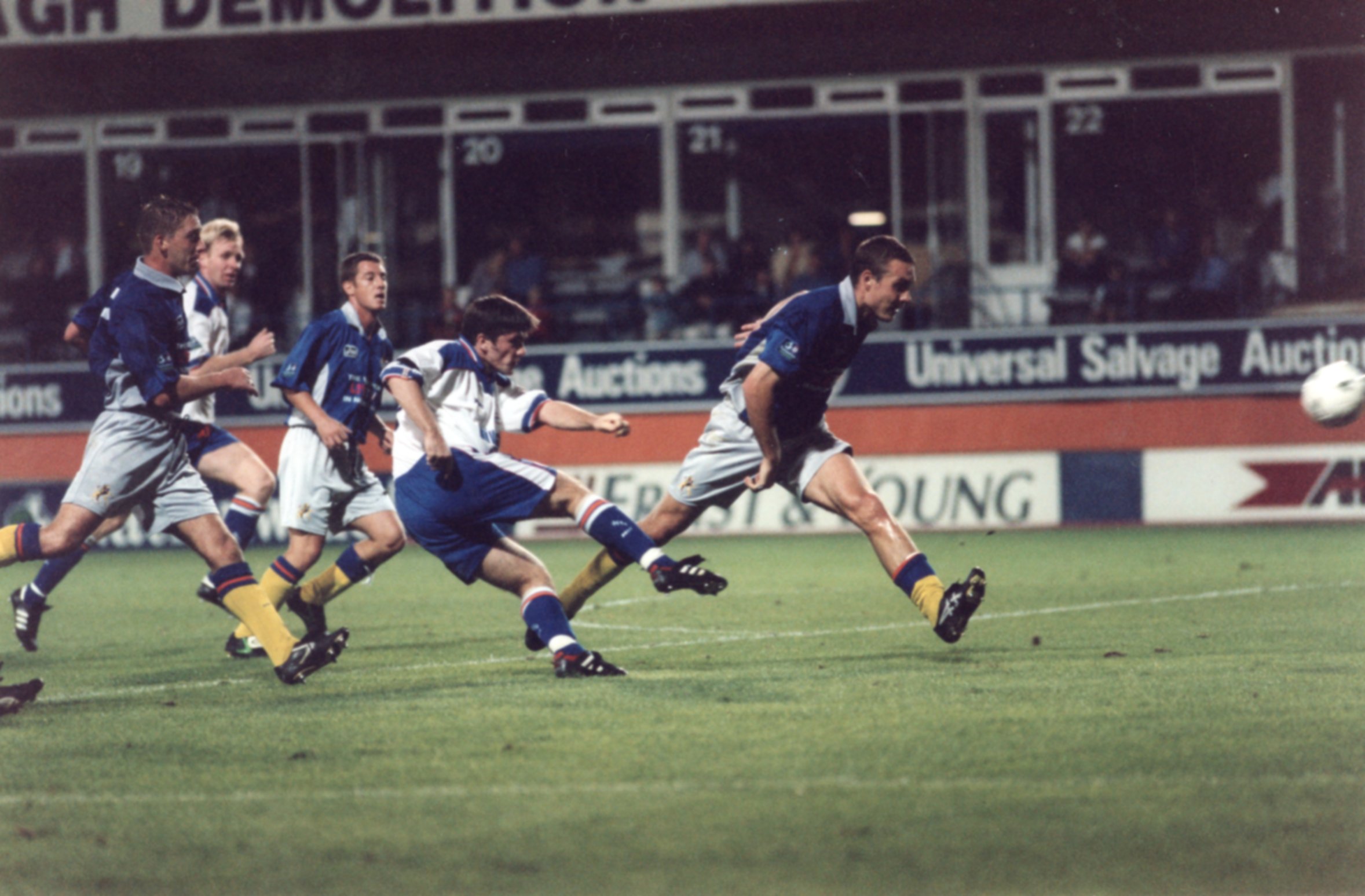 Luton Town FC vs Millwall (2nd Sep 1997) | Hatters Heritage | A History ...