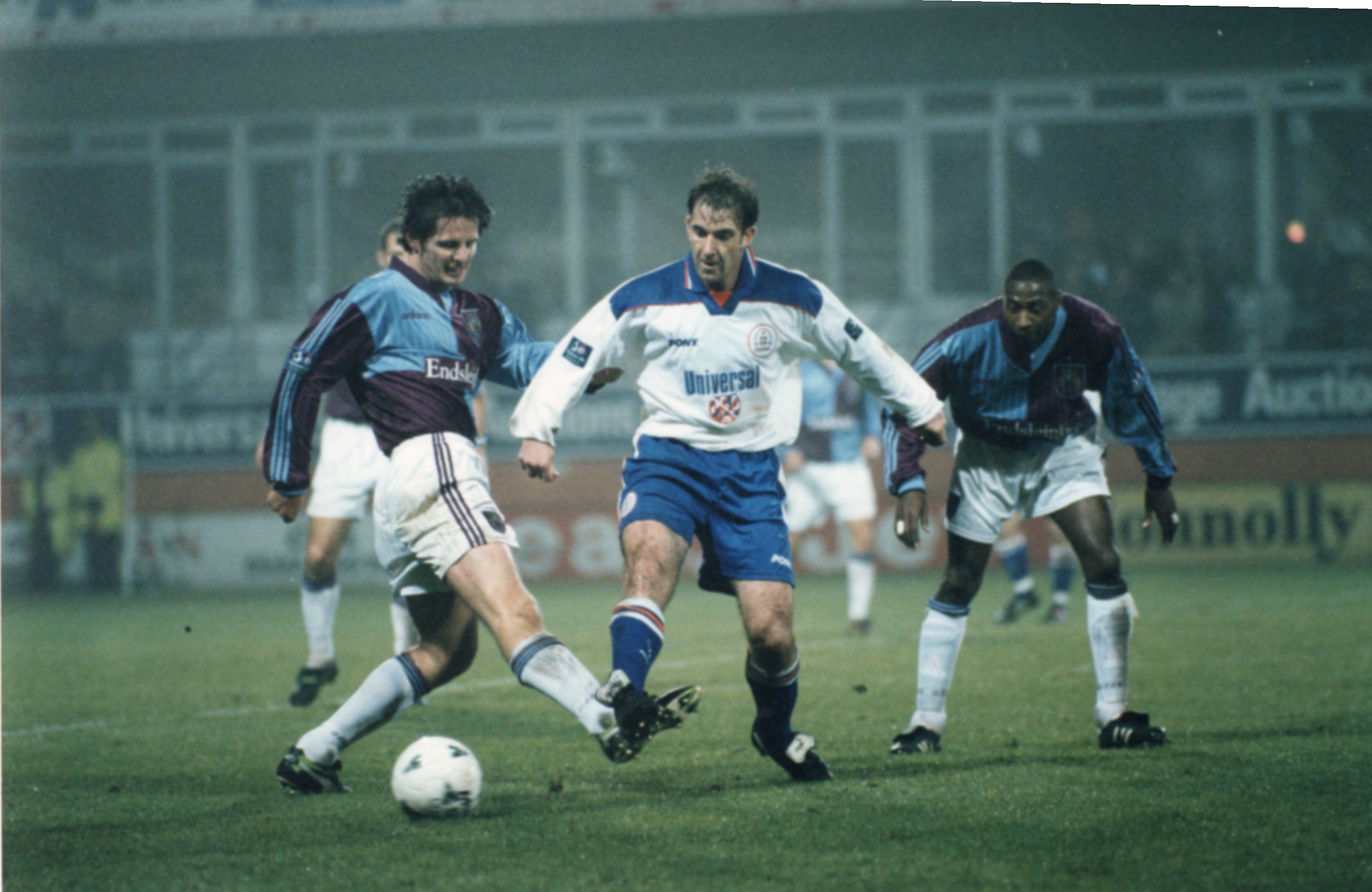 Luton Town FC vs Burnley (4th Nov 1997) | Hatters Heritage | A History ...