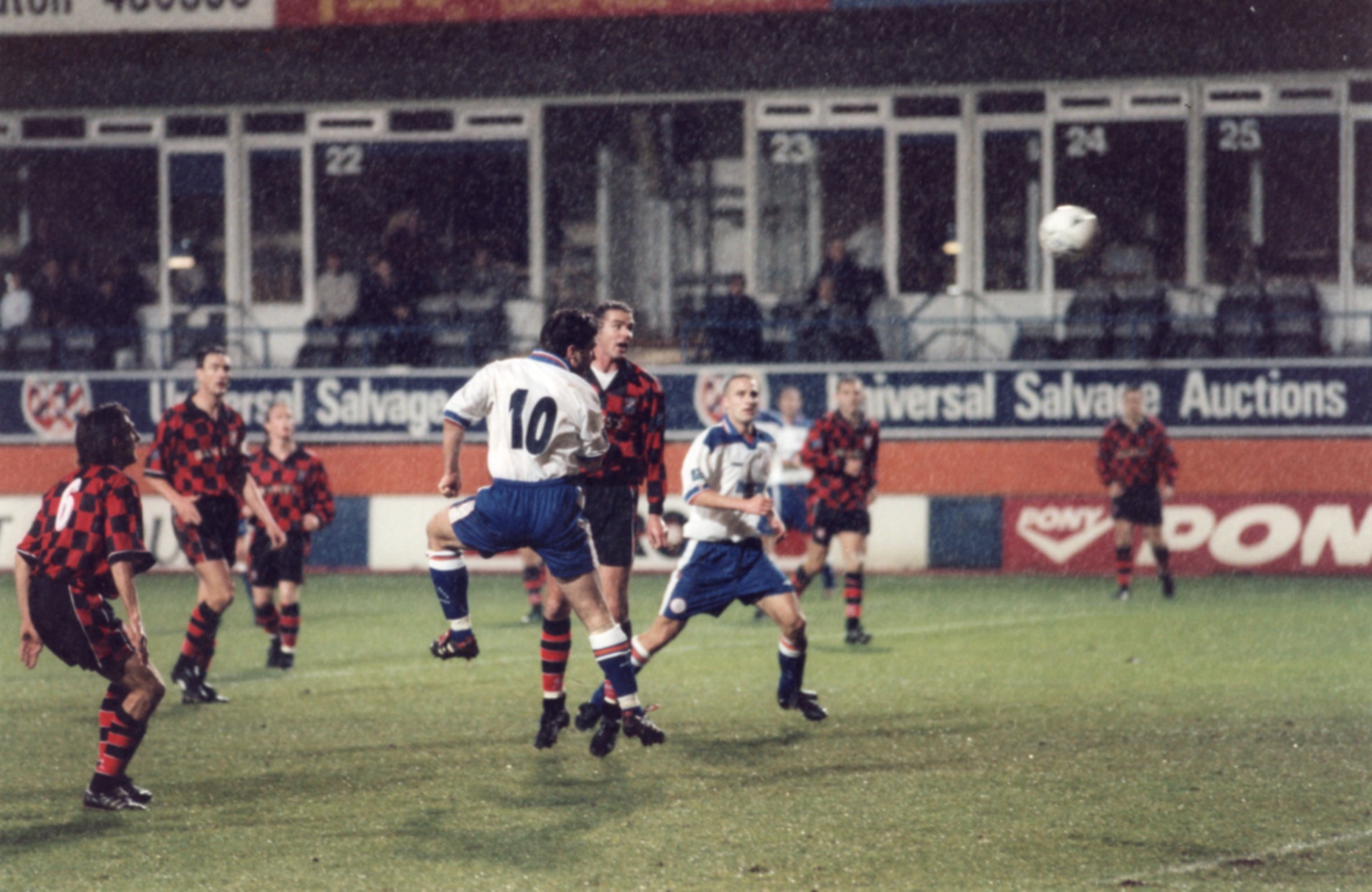Tony Thorpe | Hatters Heritage | A History of Luton Town FC