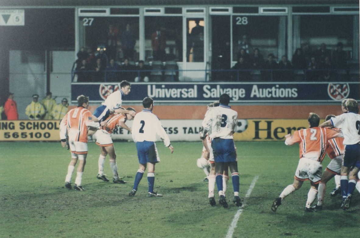 Luton Town FC vs Northampton Town (26th Dec 1997) | Hatters Heritage ...