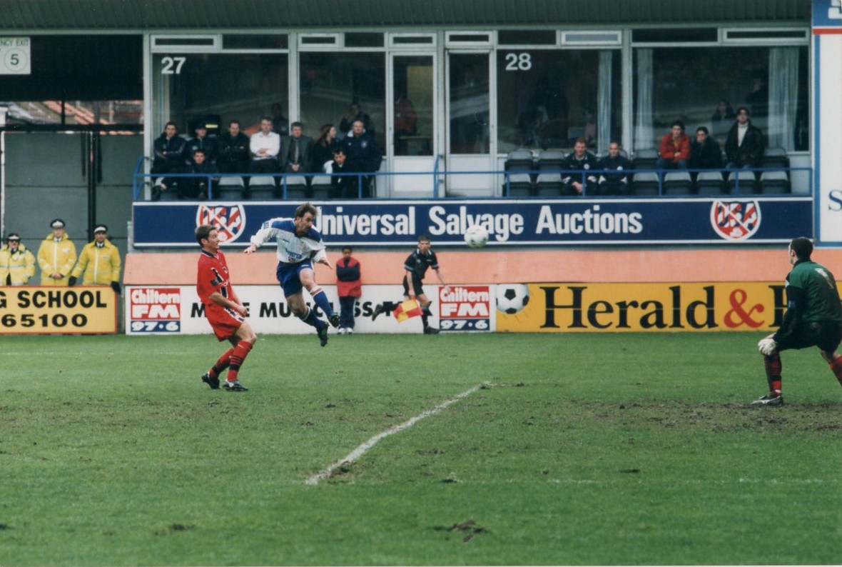Luton Town FC vs York City (4th Apr 1998) | Hatters Heritage | A ...