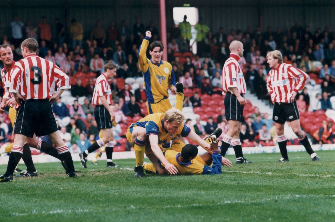 Dwight Marshall | Hatters Heritage | A History of Luton Town FC