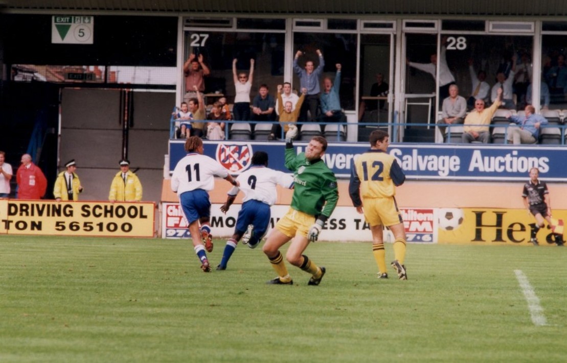 Stuart Douglas | Hatters Heritage | A History of Luton Town FC