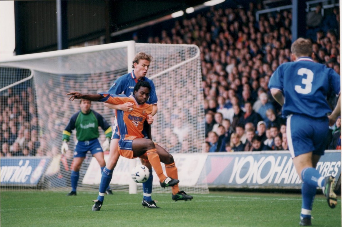 Stuart Douglas | Hatters Heritage | A History of Luton Town FC