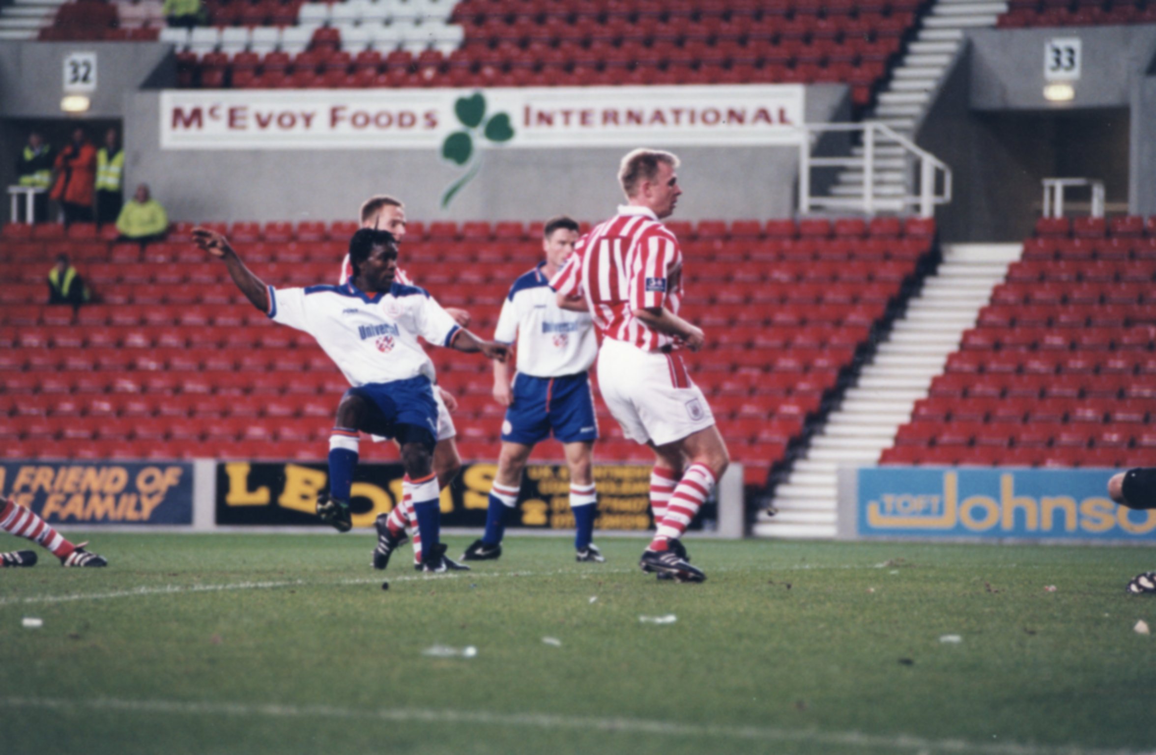 Stuart Douglas | Hatters Heritage | A History of Luton Town FC