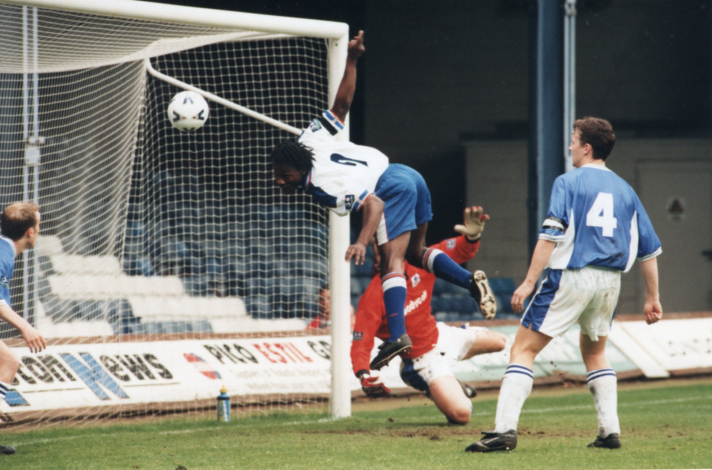 Stuart Douglas | Hatters Heritage | A History of Luton Town FC