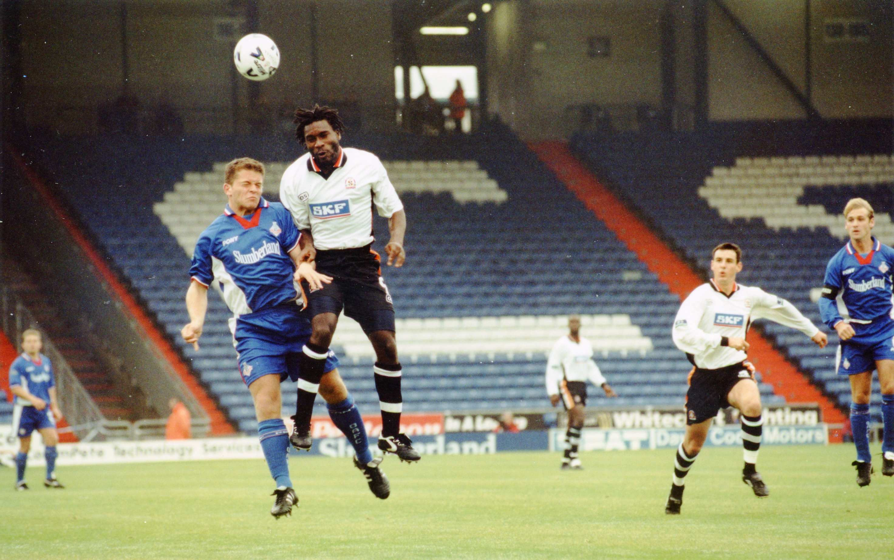 Stuart Douglas | Hatters Heritage | A History of Luton Town FC