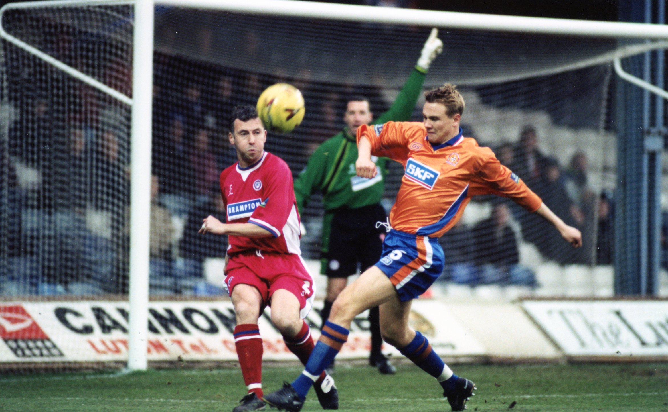 Luton Town FC vs Chesterfield (26th Dec 1999) | Hatters Heritage | A ...