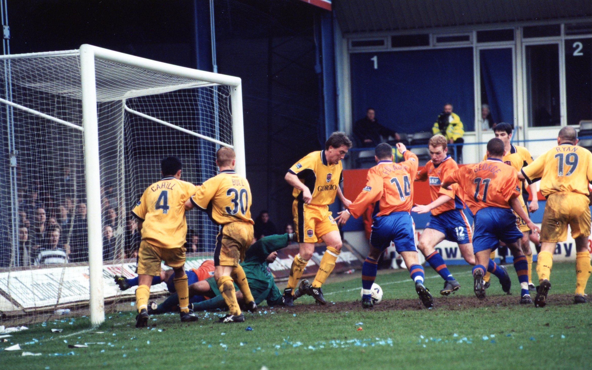 Luton Town FC vs Millwall (11th Mar 2000) | Hatters Heritage | A ...