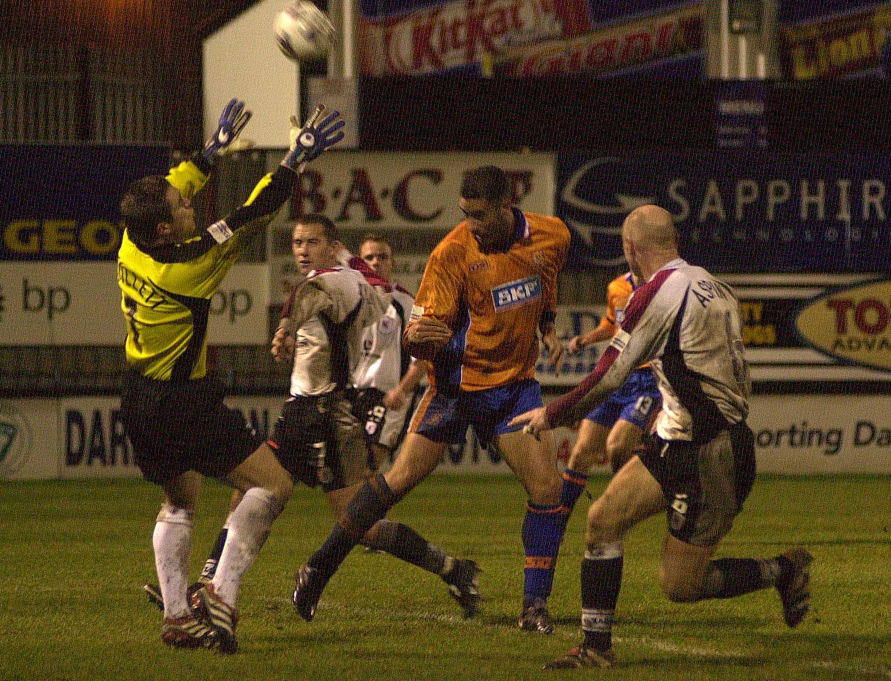 Peter Thomson | Hatters Heritage | A History of Luton Town FC
