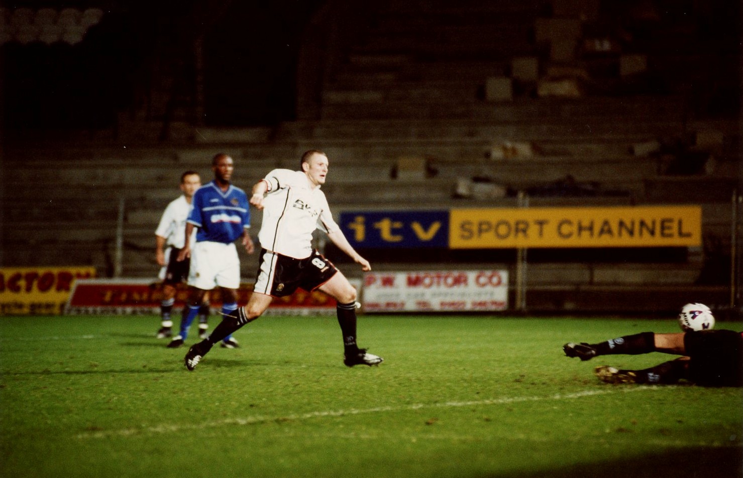 Kevin Nicholls | Hatters Heritage | A History of Luton Town FC