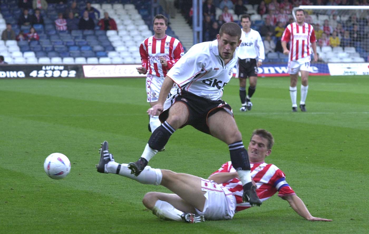 Dean Crowe | Hatters Heritage | A History of Luton Town FC