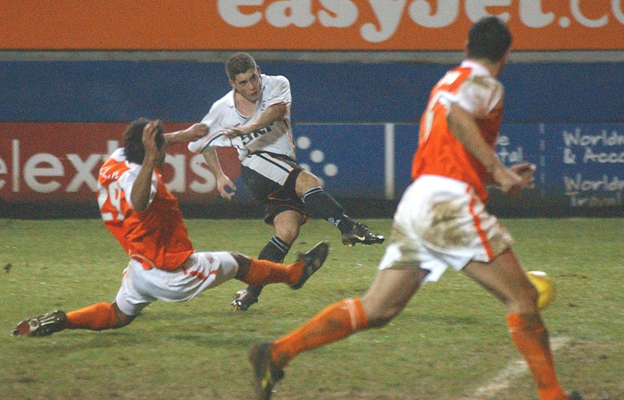 Dean Crowe | Hatters Heritage | A History of Luton Town FC