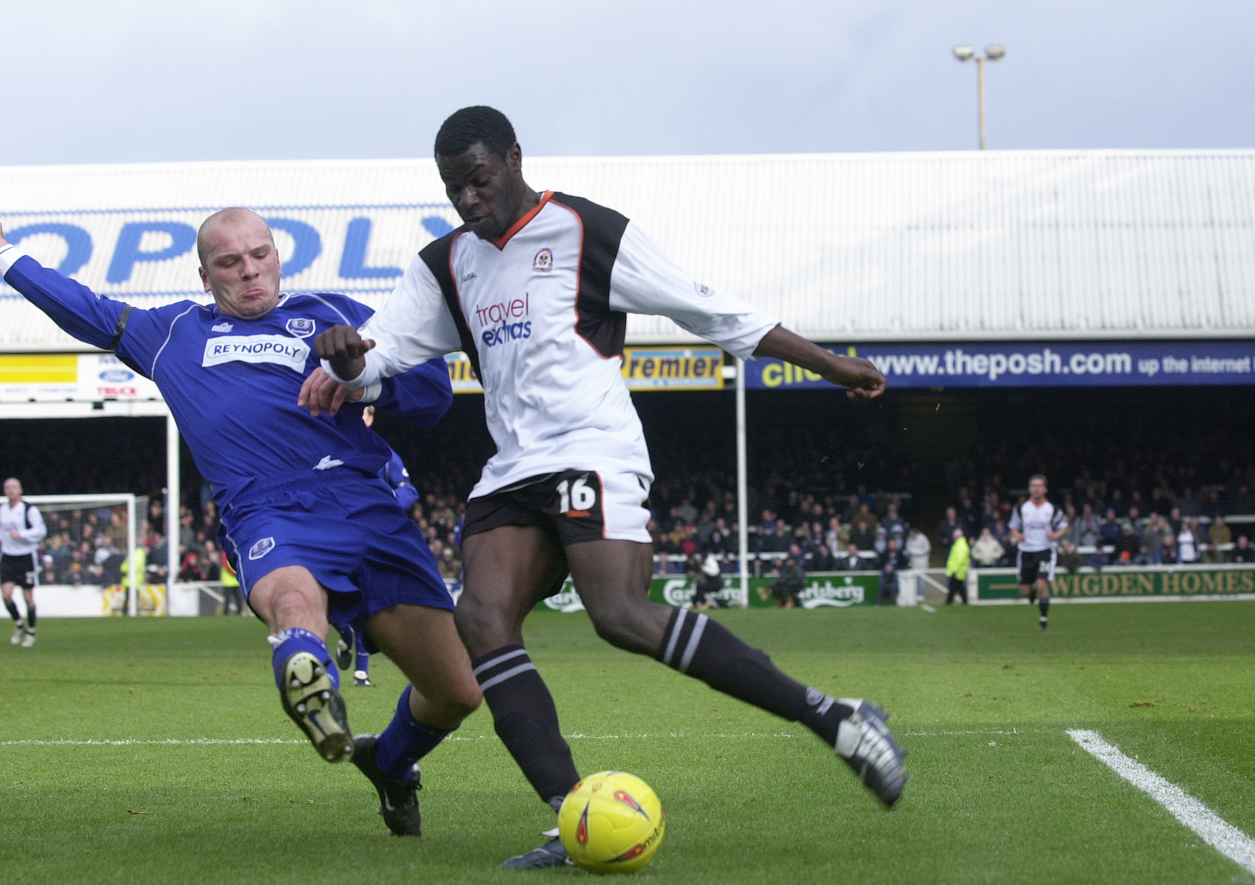 Enoch Showunmi | Hatters Heritage | A History of Luton Town FC