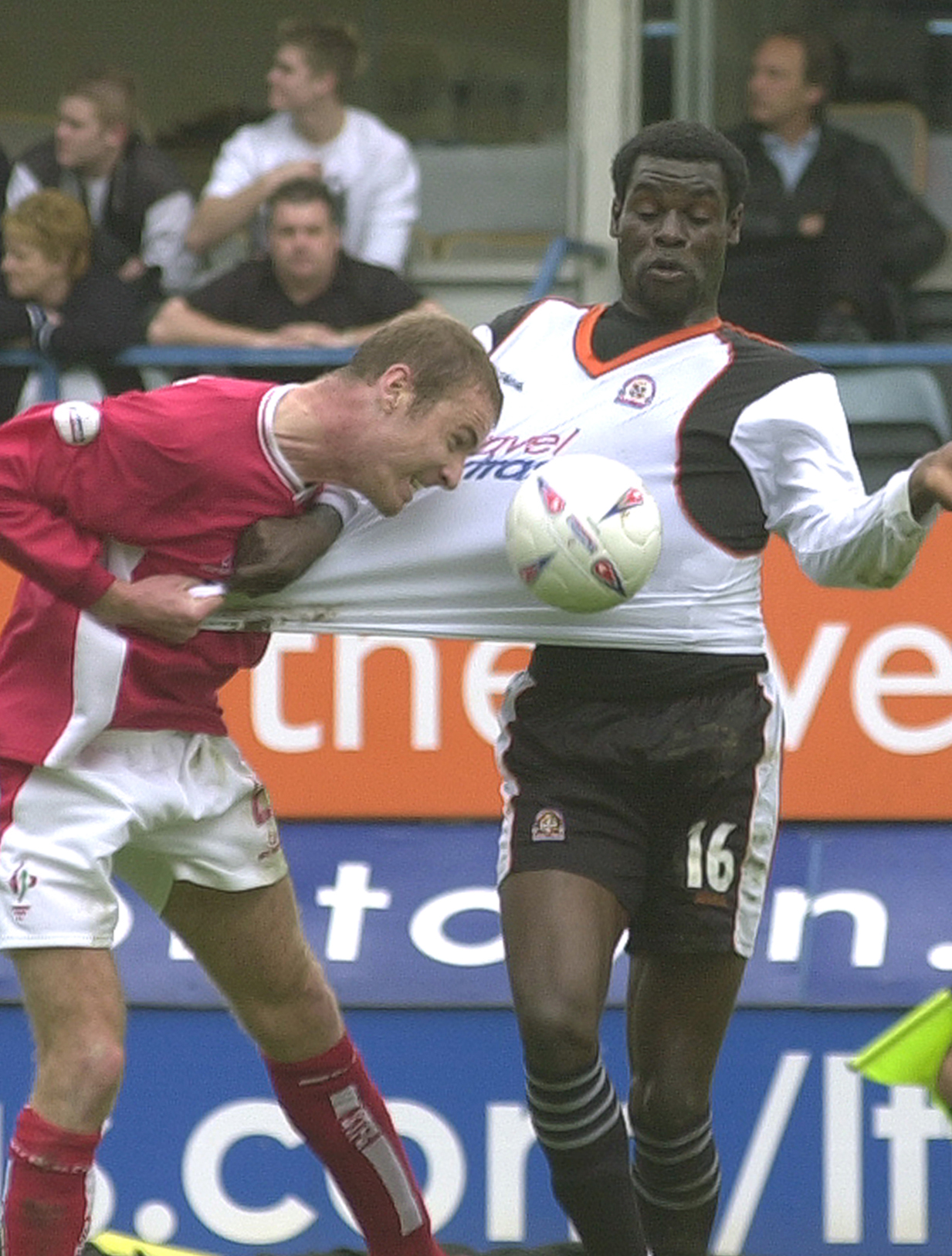 Enoch Showunmi | Hatters Heritage | A History of Luton Town FC