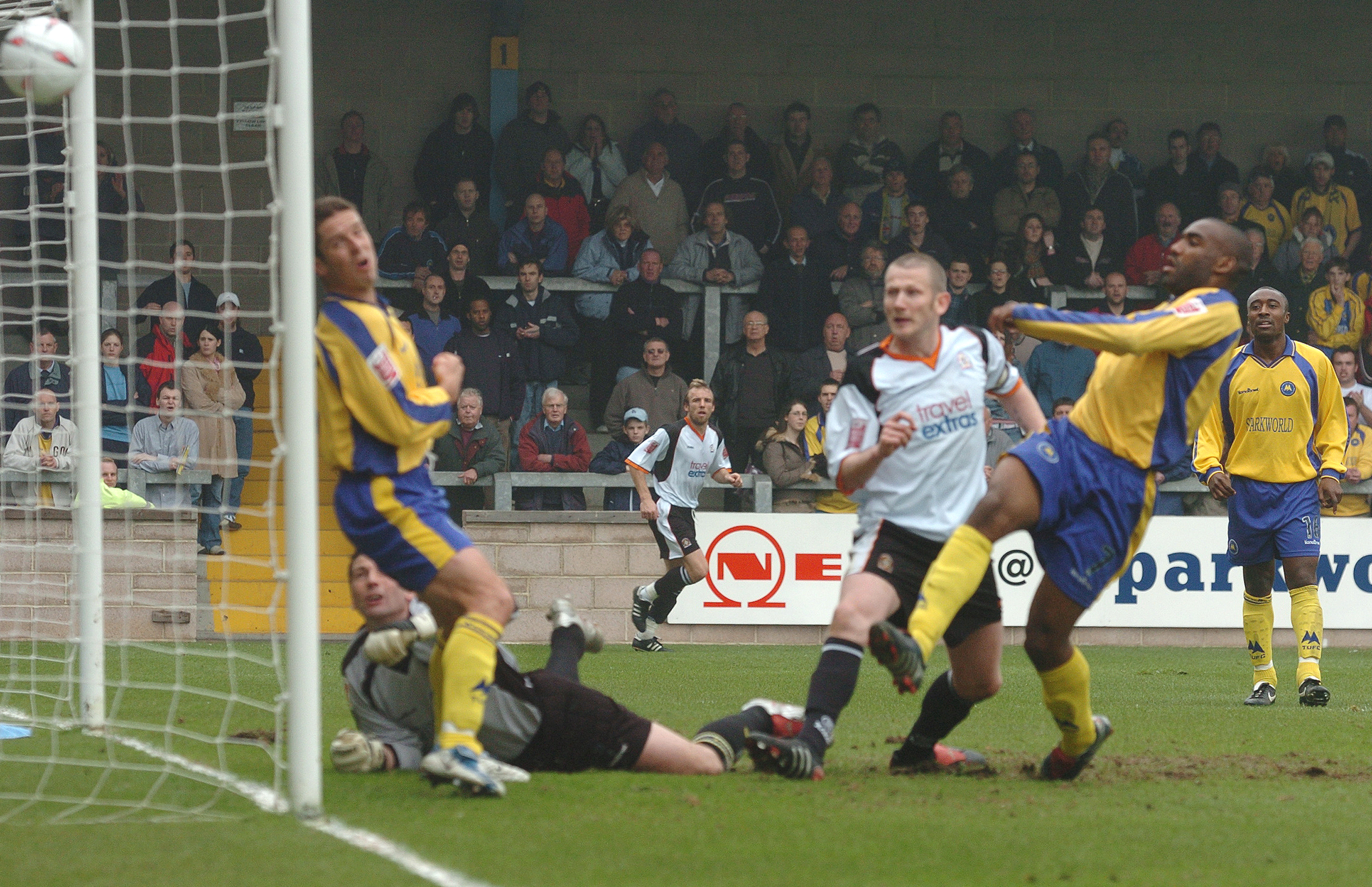 Kevin Nicholls | Hatters Heritage | A History of Luton Town FC