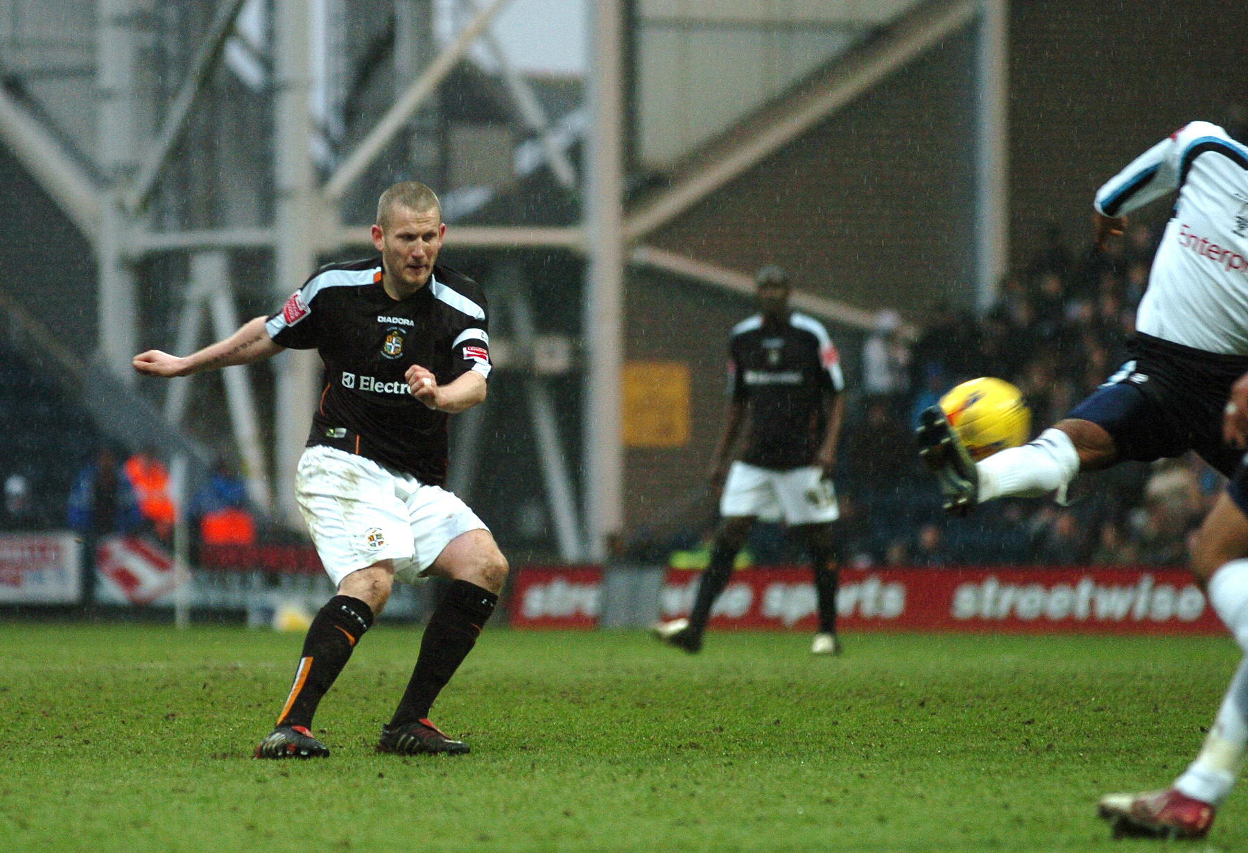 Kevin Nicholls | Hatters Heritage | A History of Luton Town FC