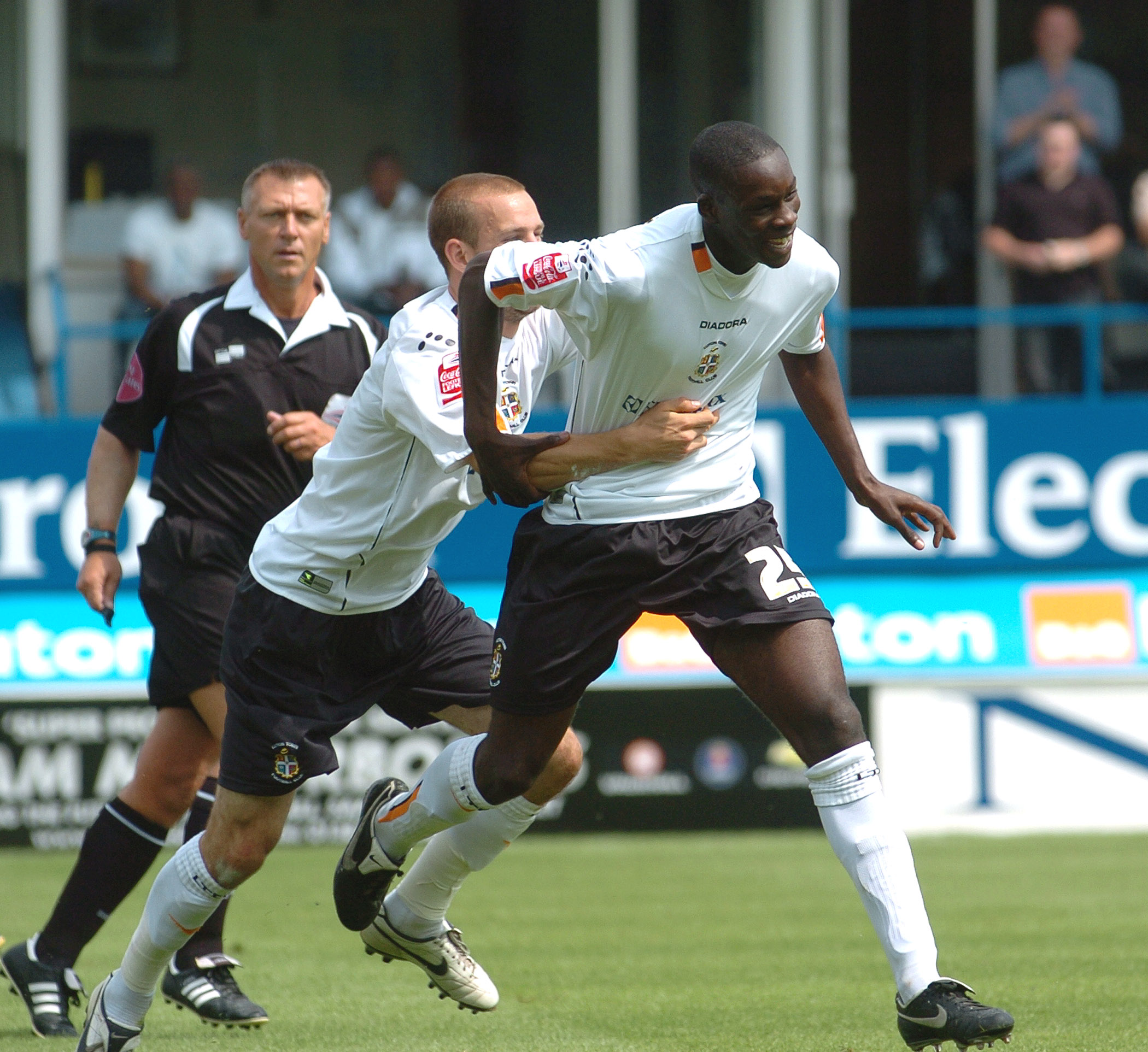Leon Barnett | Hatters Heritage | A History of Luton Town FC