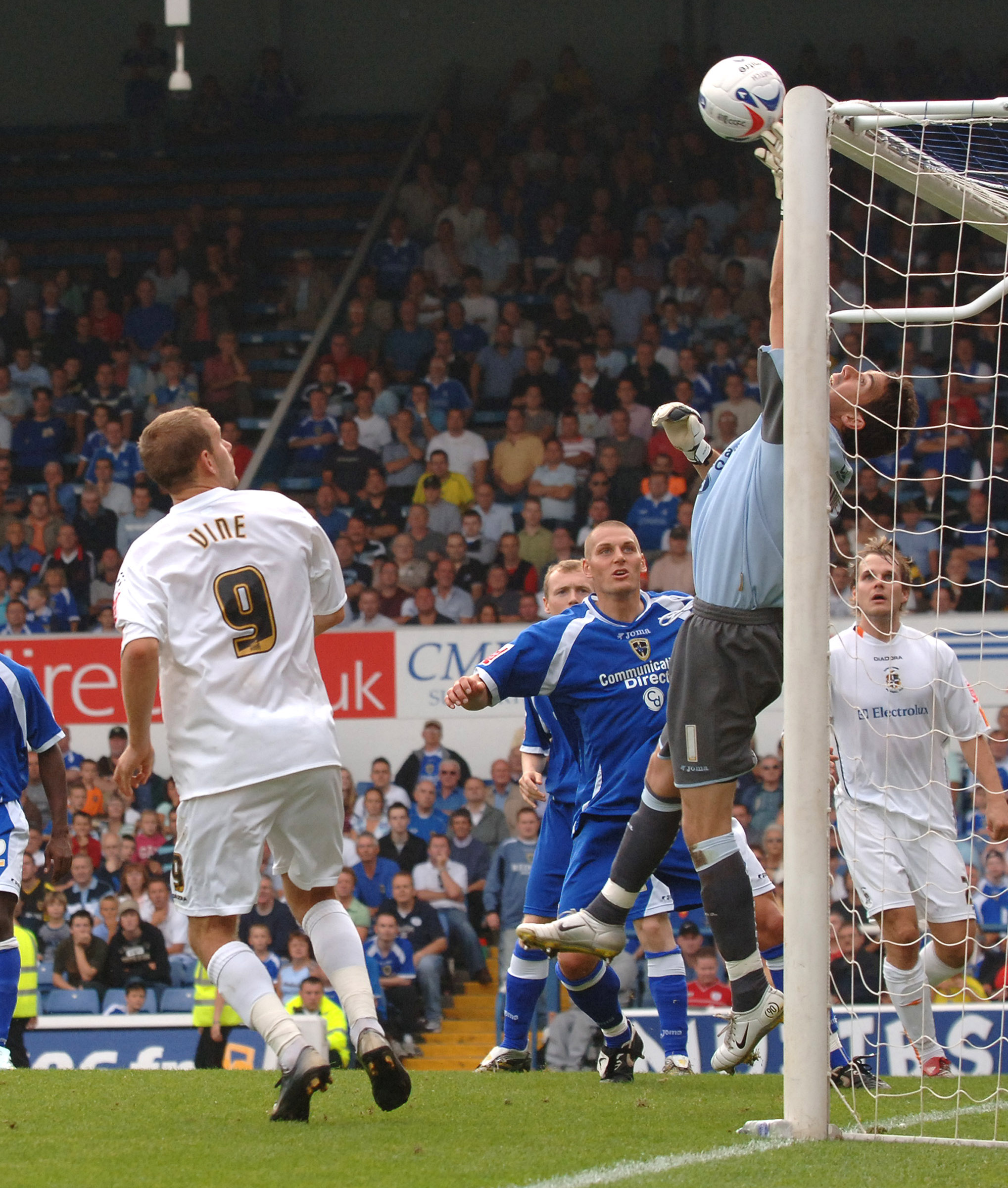 Rowan Vine | Hatters Heritage | A History of Luton Town FC
