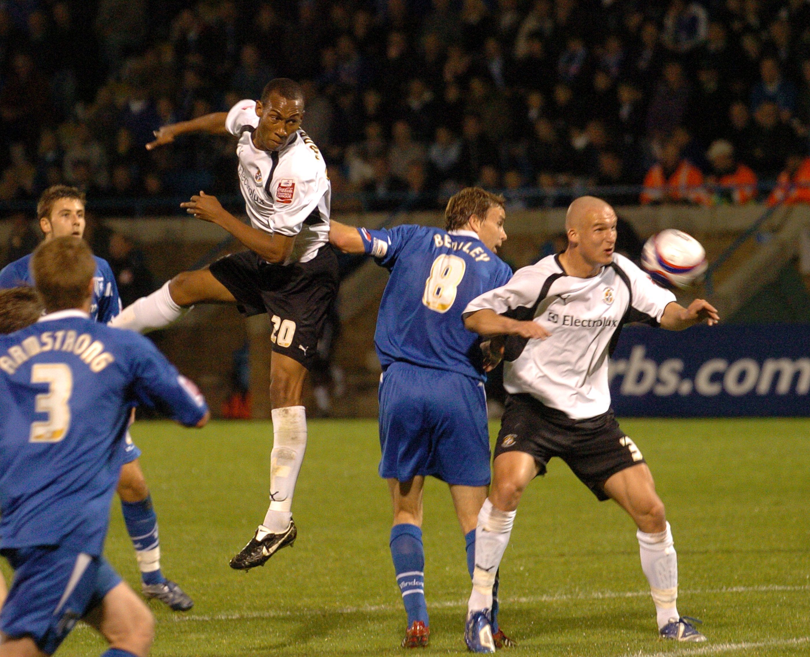 Gillingham vs Luton Town FC (9th Oct 2007) | Hatters Heritage | A ...