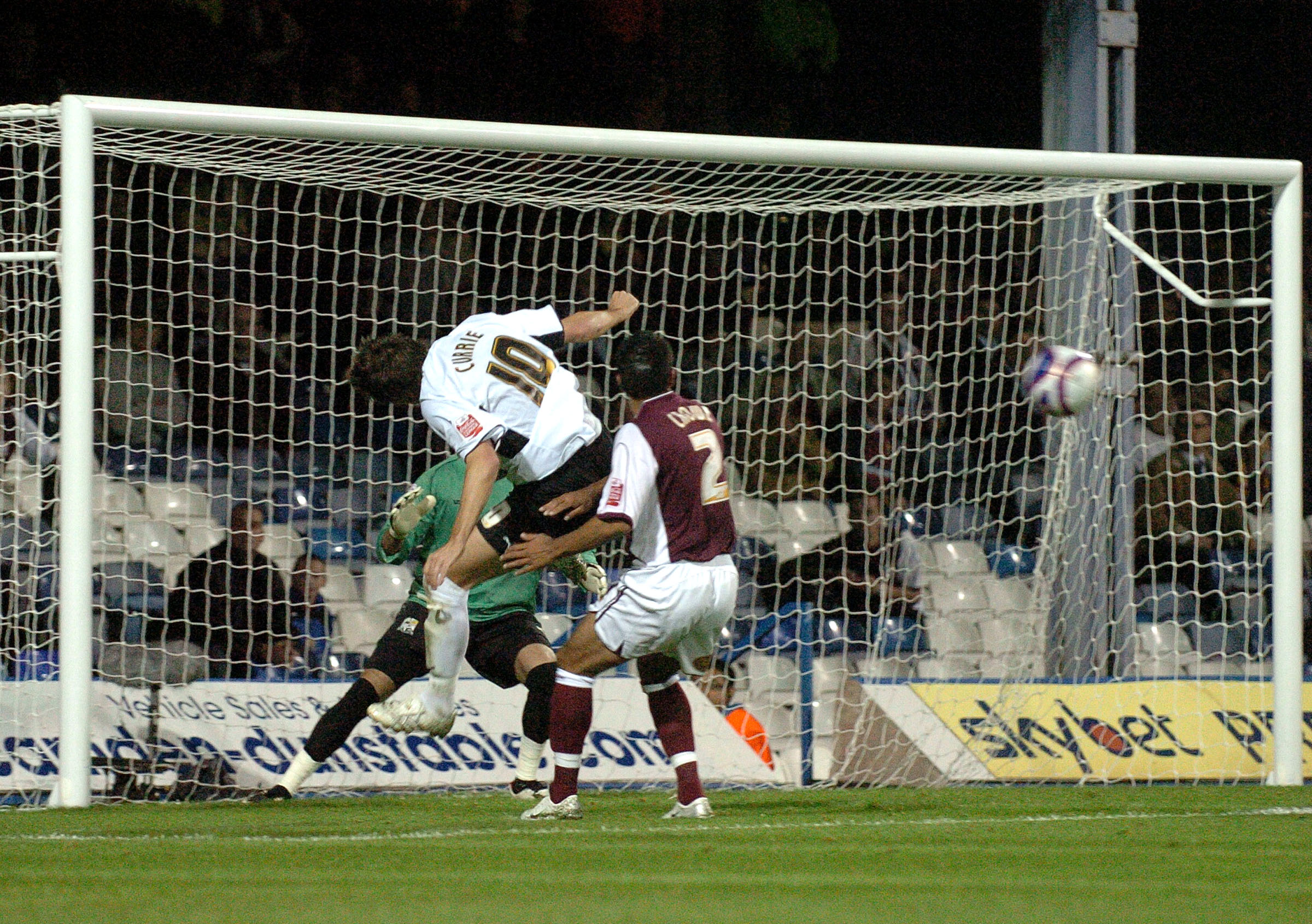 Darren Currie | Hatters Heritage | A History of Luton Town FC