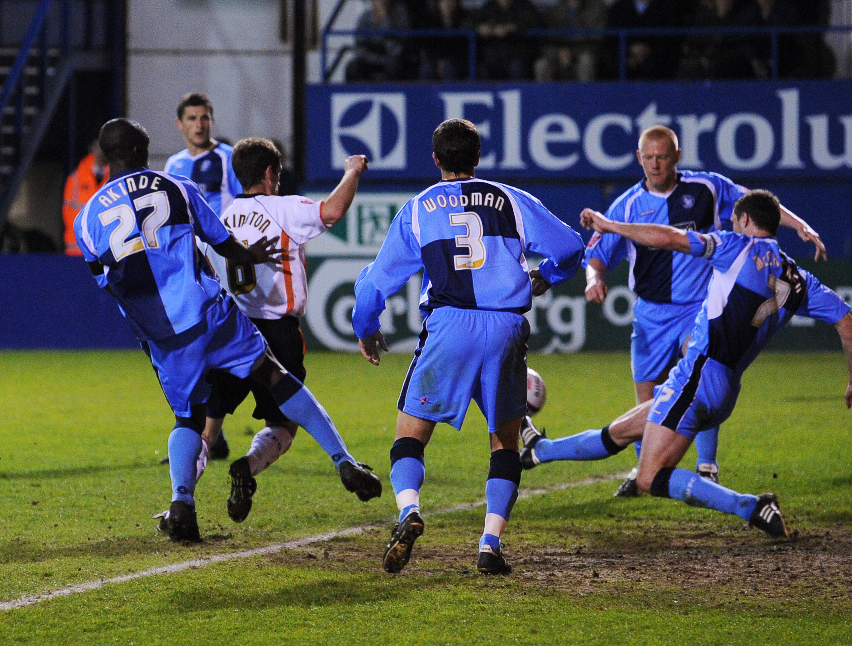 Luton Town FC vs Wycombe Wanderers (21st Apr 2009) | Hatters Heritage ...