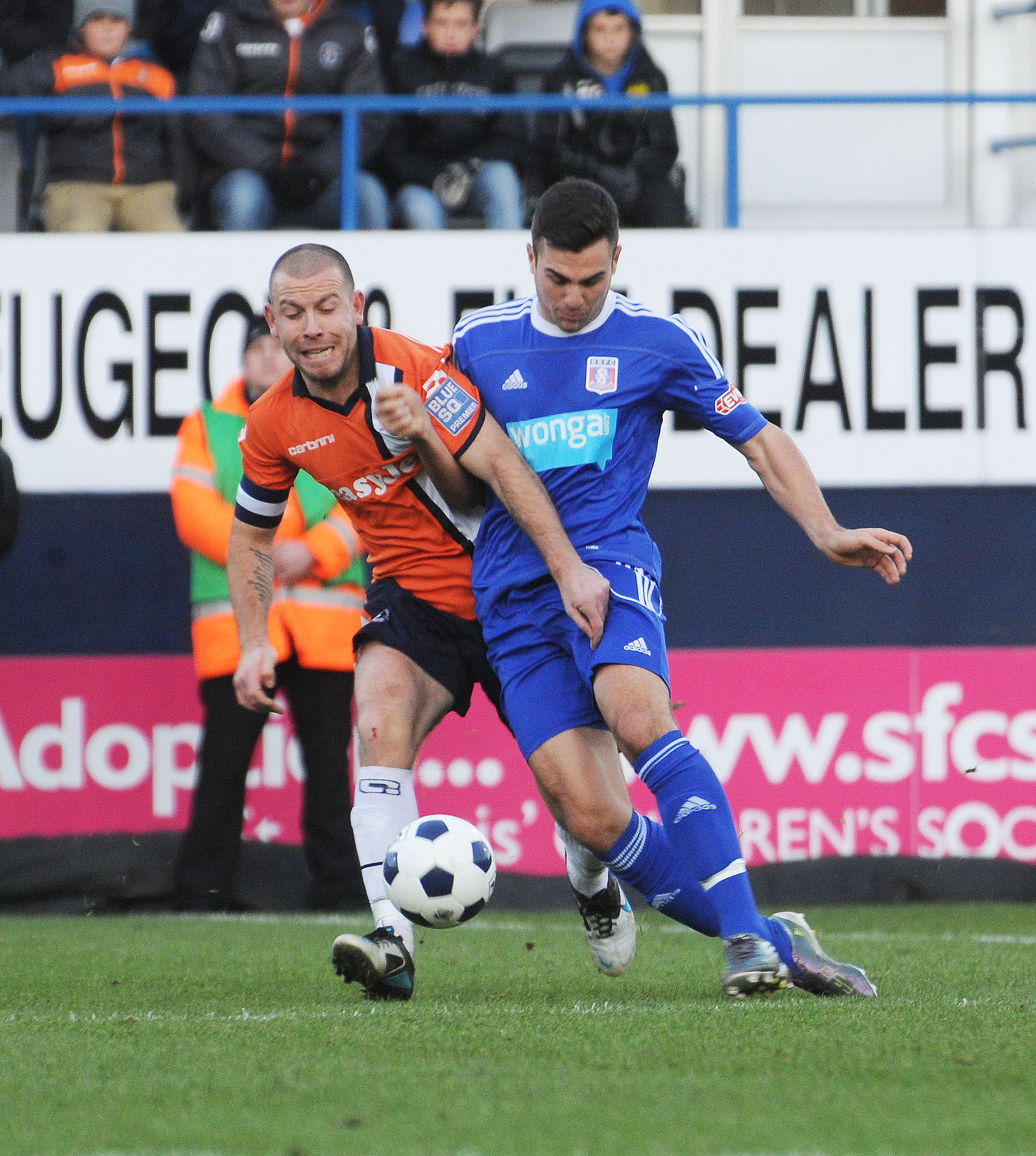Luton Town FC vs Swindon Supermarine (10th Dec 2011) | Hatters Heritage ...
