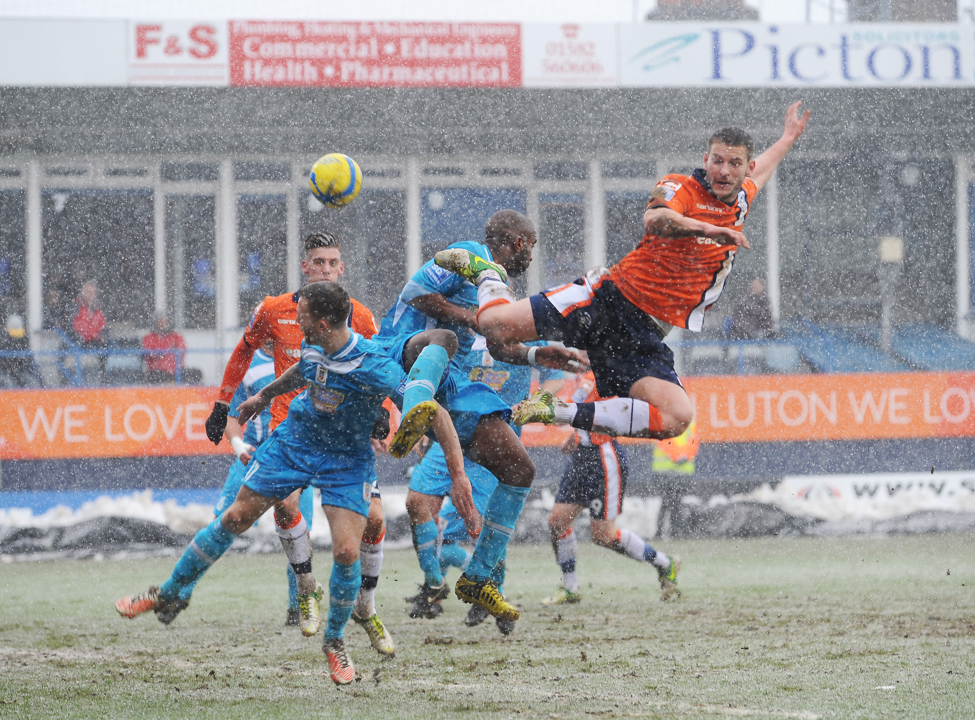Simon Ainge | Hatters Heritage | A History of Luton Town FC